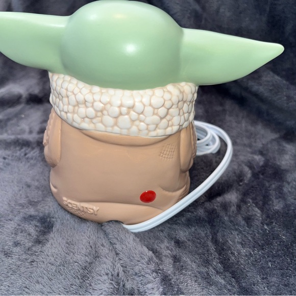 Scentsy | Other | Scentsy Baby Yoda Mandalorian The Child Big Warmer ...